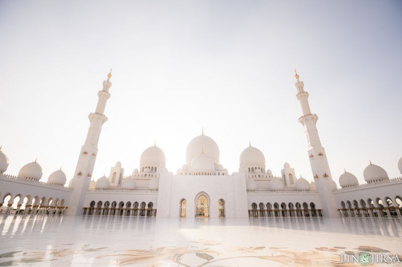 Dubai Sand Desert & Grand Mosque Post-Wedding Session | Ayana & Matthew